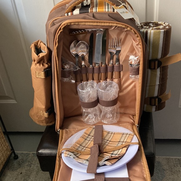 apollo walker | Dining | Apollo Walker 2 Person Picnic Backpack Nwt ...